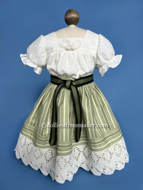 The Dollies Dressmaker Period Clothes For The American Girl Doll